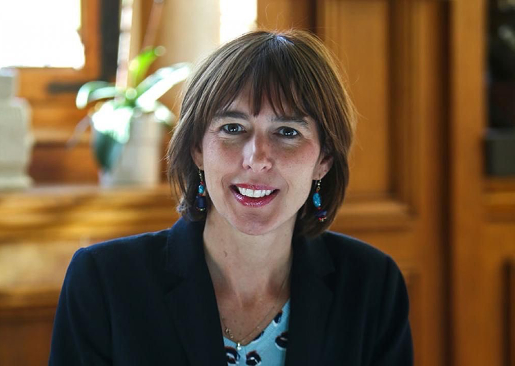 Frédérique Macarez : "Les maires ont très peu de moyens réglementaires" en matière commerciale